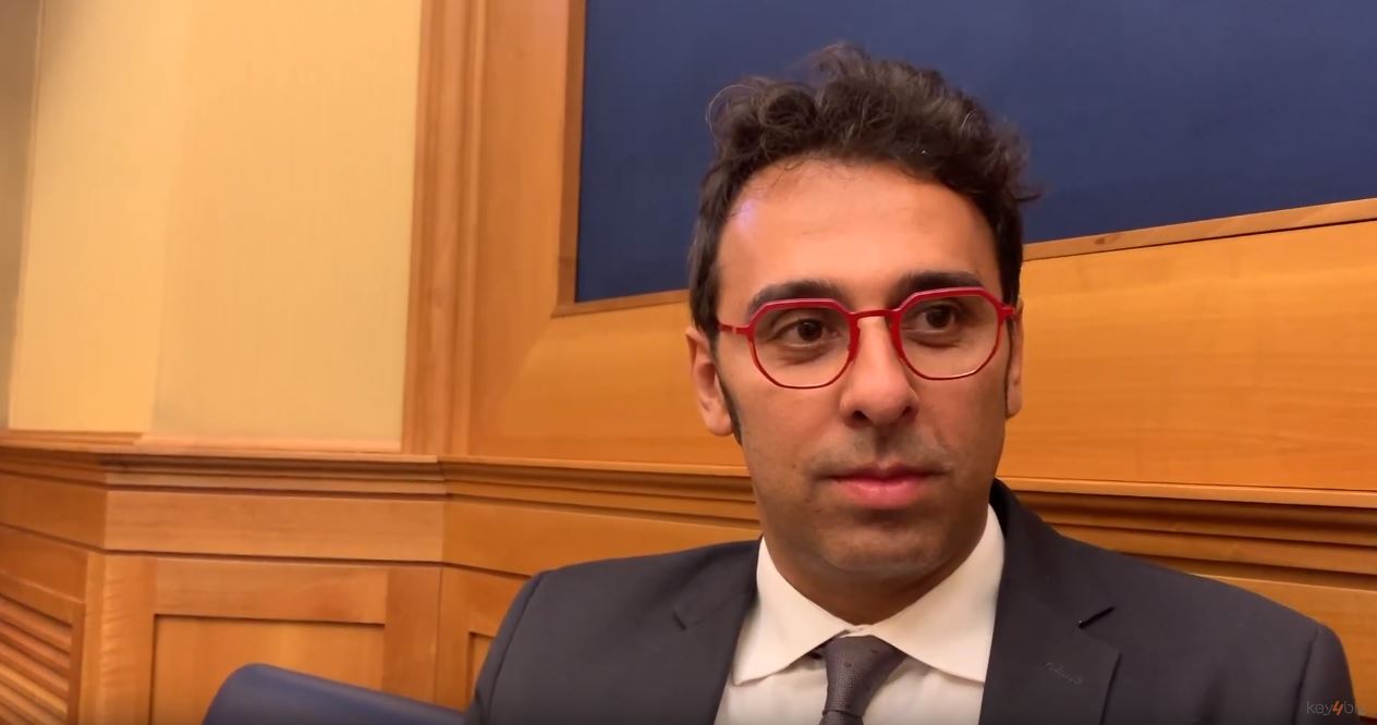 "L’informatica diventi materia scolastica". Videointervista a Lattanzio ...