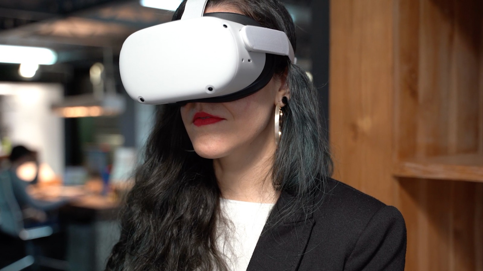 Visori VR e AR, calo di vendite superiore alle attese nel 2022