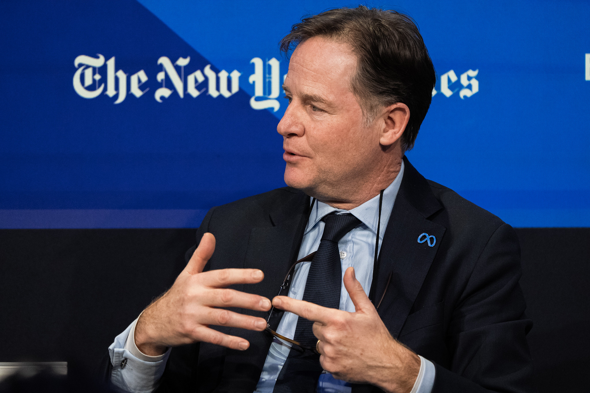 Meta annuncia etichetta 'Imagined with AI' sui propri social