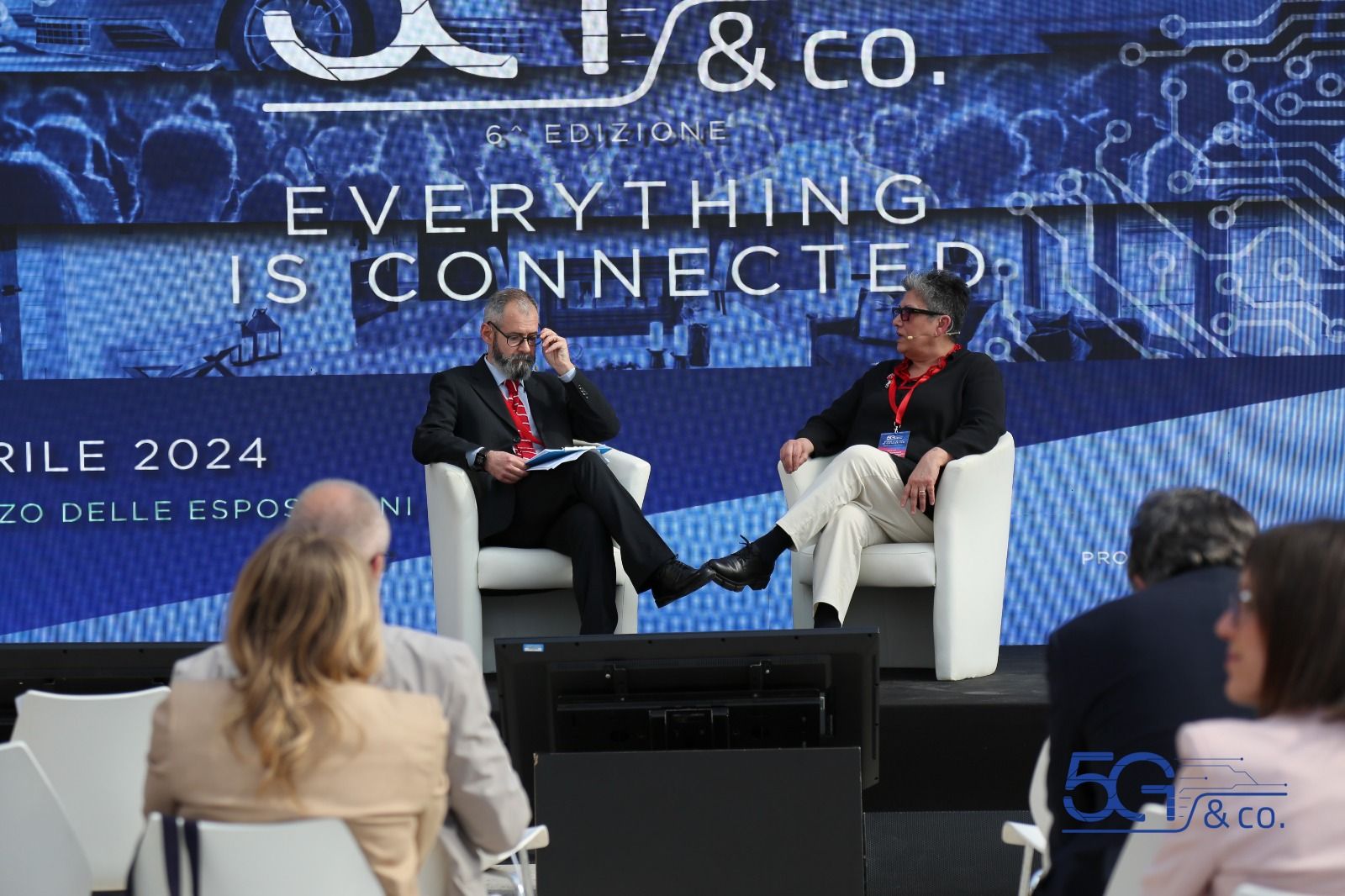 5G&Co. Catenacci (MIMIT): "Limiti elettromagnetici italiani più cauti ...