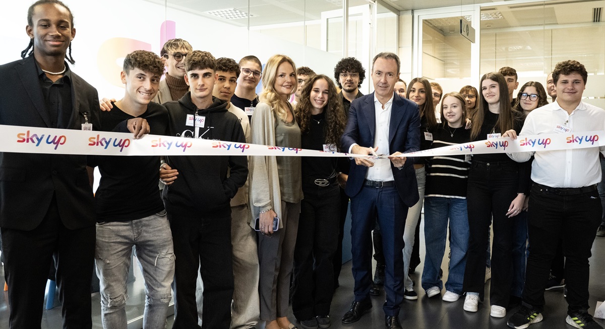 Sky Up Academy Studios, Andrea Duilio e Sarah Varetto di Sky Italia ...
