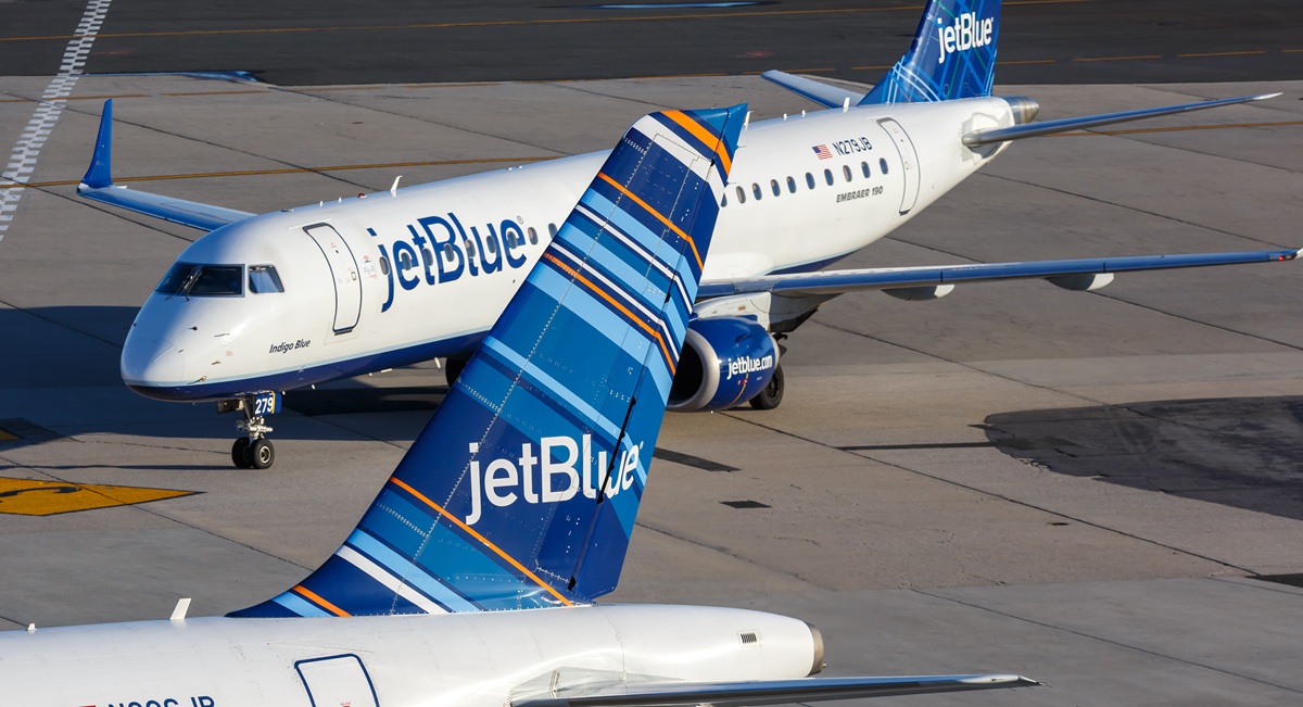 Satelliti, Amazon fornirà connettività a bordo degli aerei JetBlue