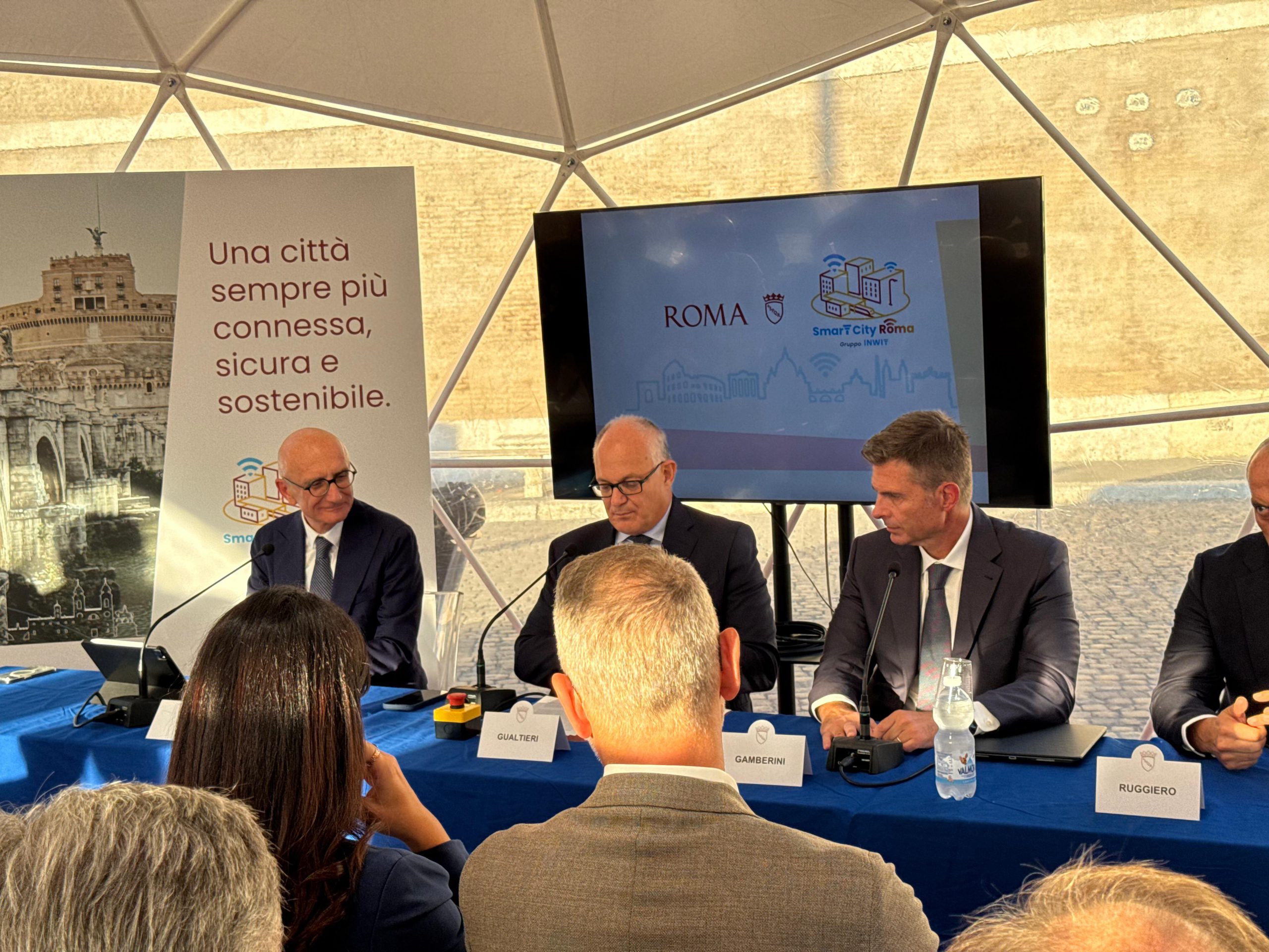 Smart City Roma (INWIT), Wifi gratis con un solo login in 26 piazze